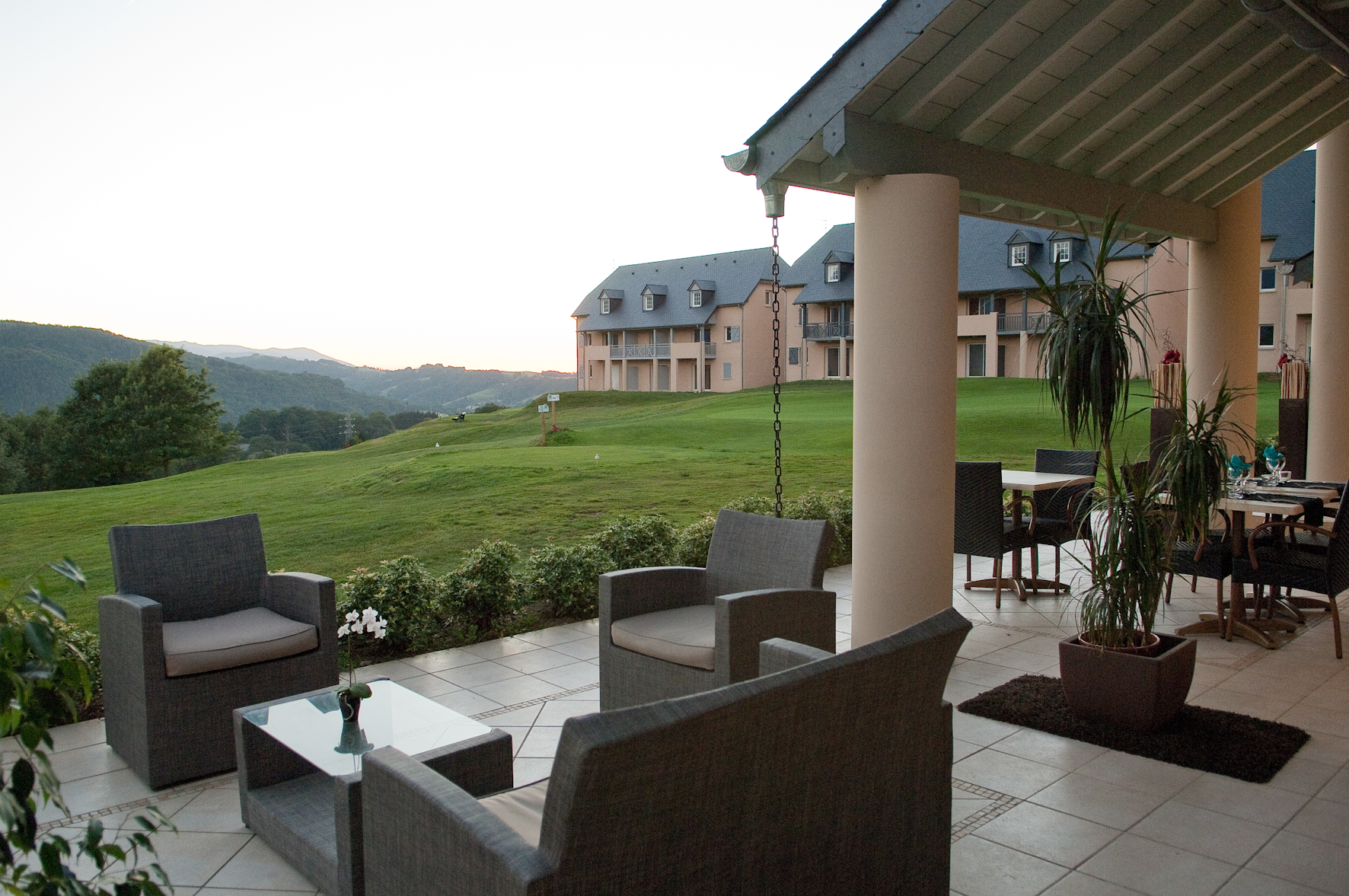 DOMAINE DU GOLF COUNTRY CLUB DE BIGORRE POUZAC | Les Pyrenées