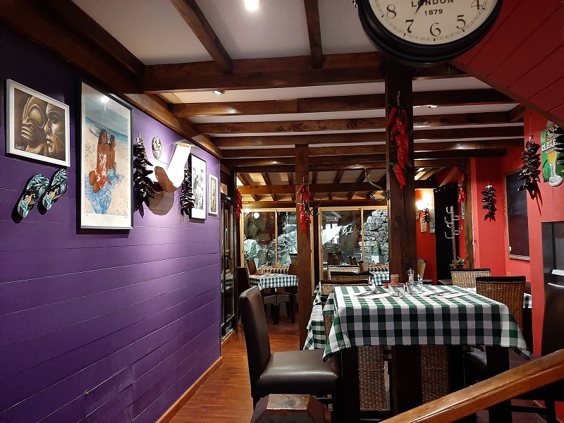 RESTAURANT AU PIMENT ROUGE | Les Pyrenées