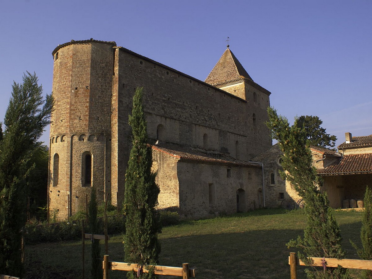 ANCIENNE ABBATIALE DE L’ABBAYE DE SAINT POLYCARPE -L’EGLISE DE LA ...