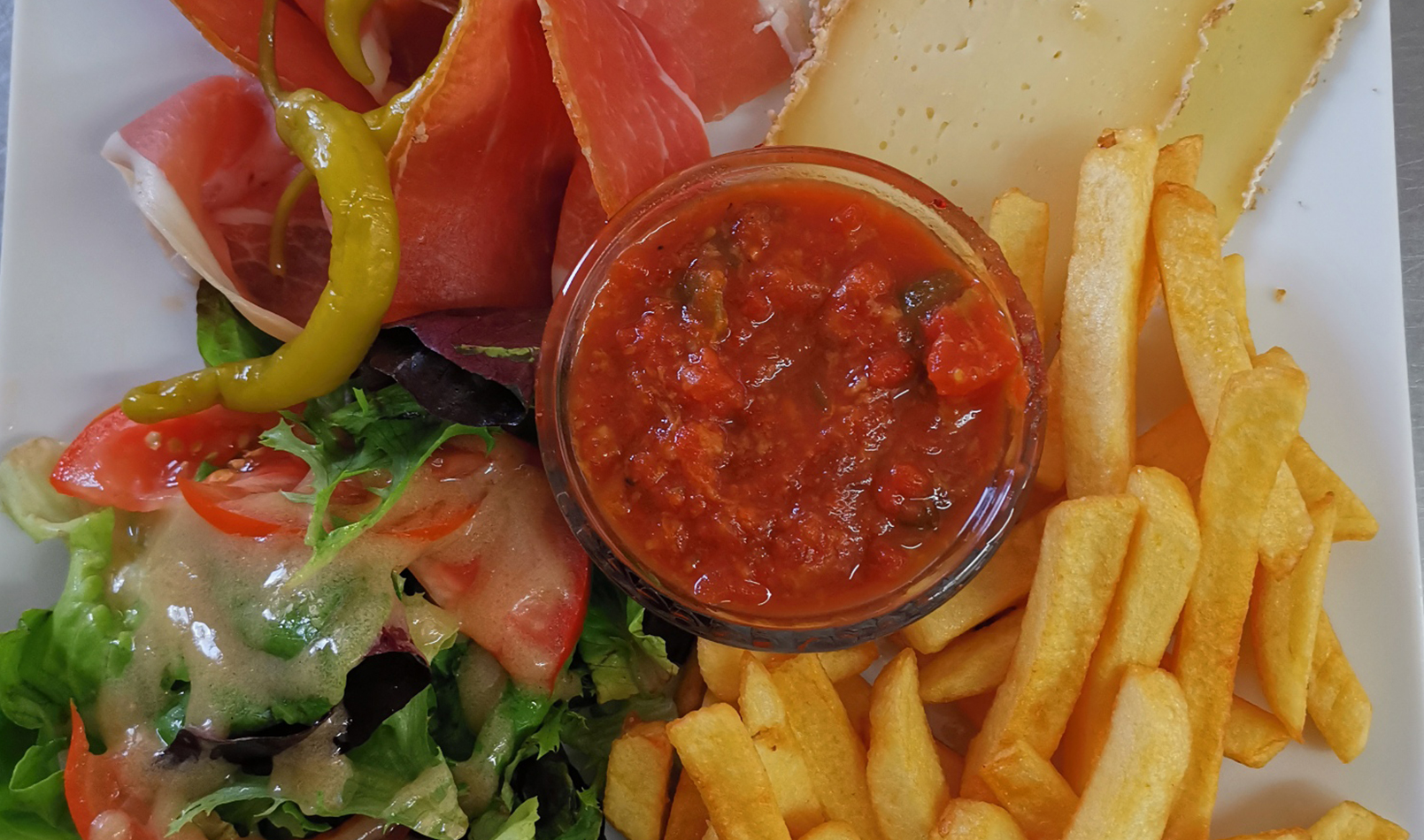 Auberge de Logibar LARRAU | Les Pyrenées